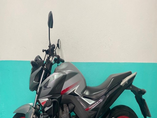 Vendida - Informações e Preço de Honda CB 250 TWISTER 2018, Venda ...